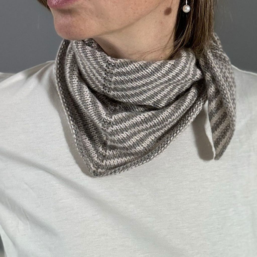 Stripy loop scarf fra Otherloops og Røde Kors – Støt Velgørenhed – Røde ...